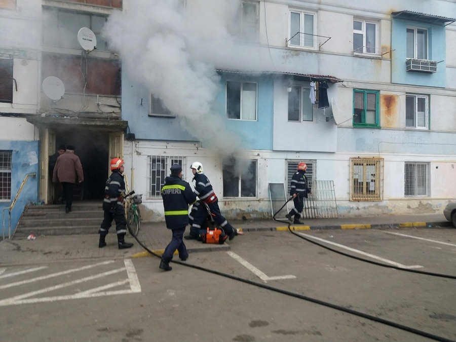 Incendiu cu victime la Tecuci - Ziarul Tecucean