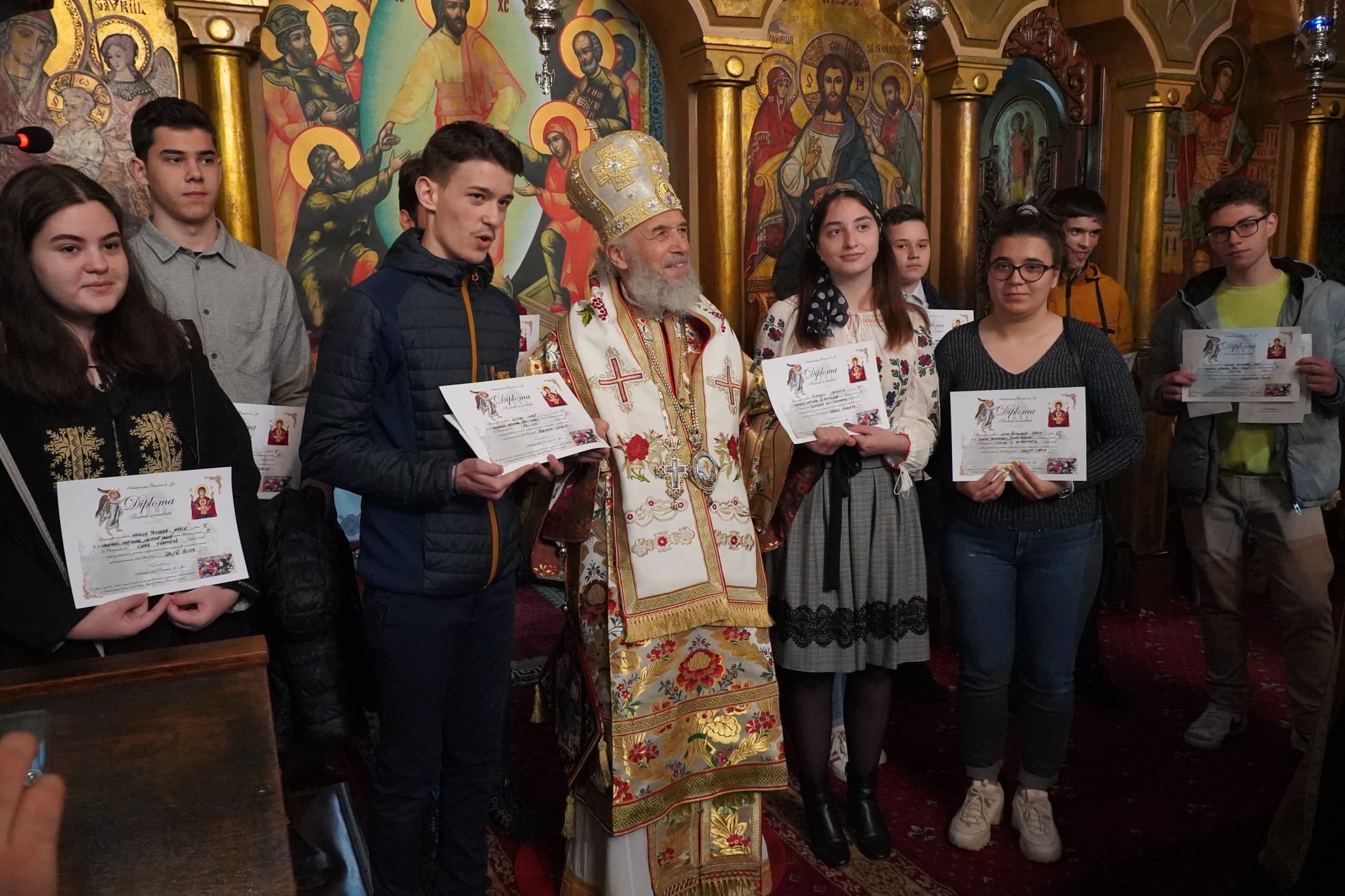 Tecucenii şi-au cinstit ocrotitorul spiritual - Ziarul Tecucean